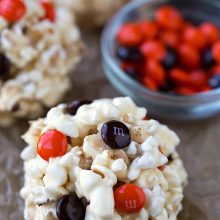 Easy Popcorn Ball Recipe - I Heart Eating