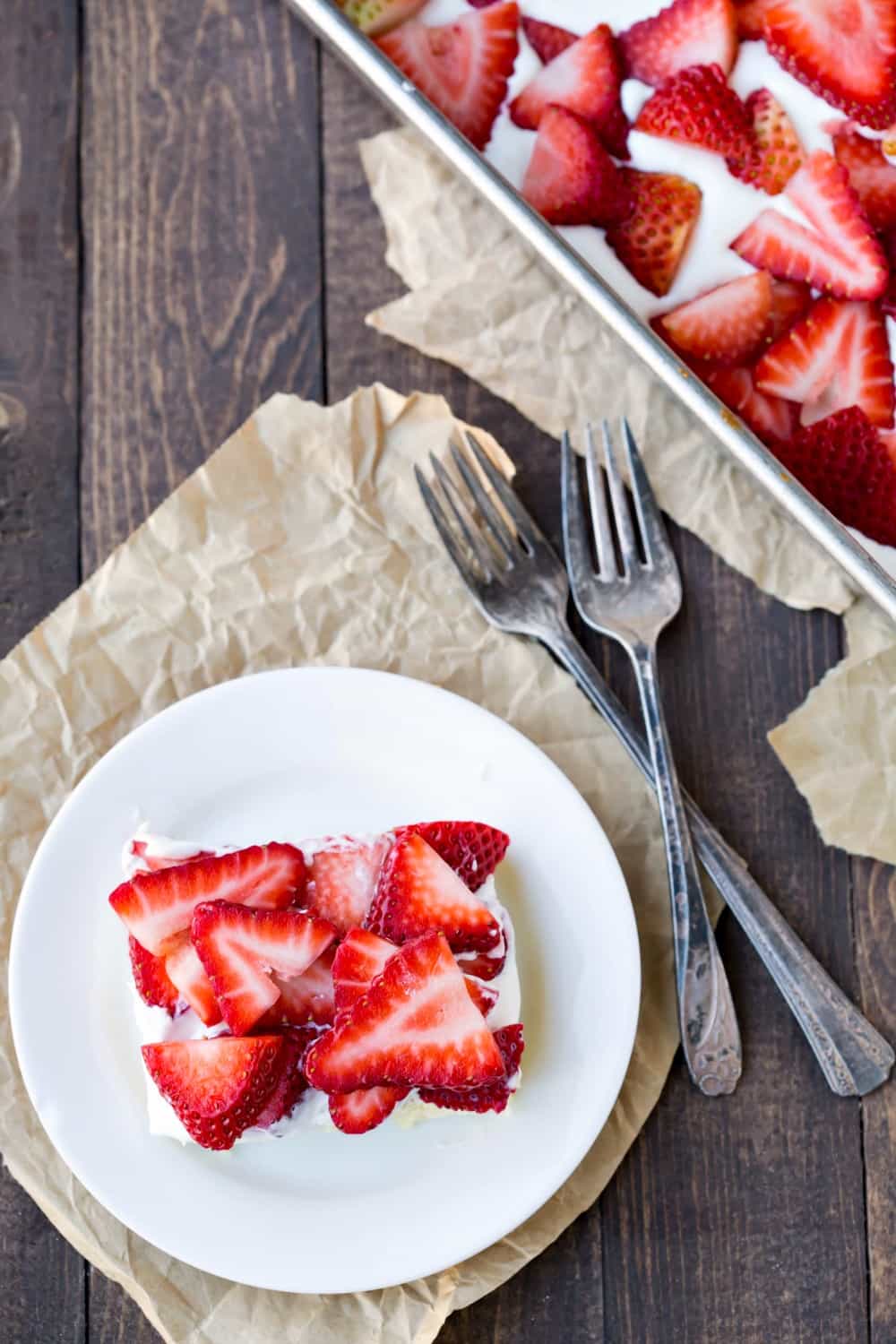 Strawberry Shortcake Bars - I Heart Eating