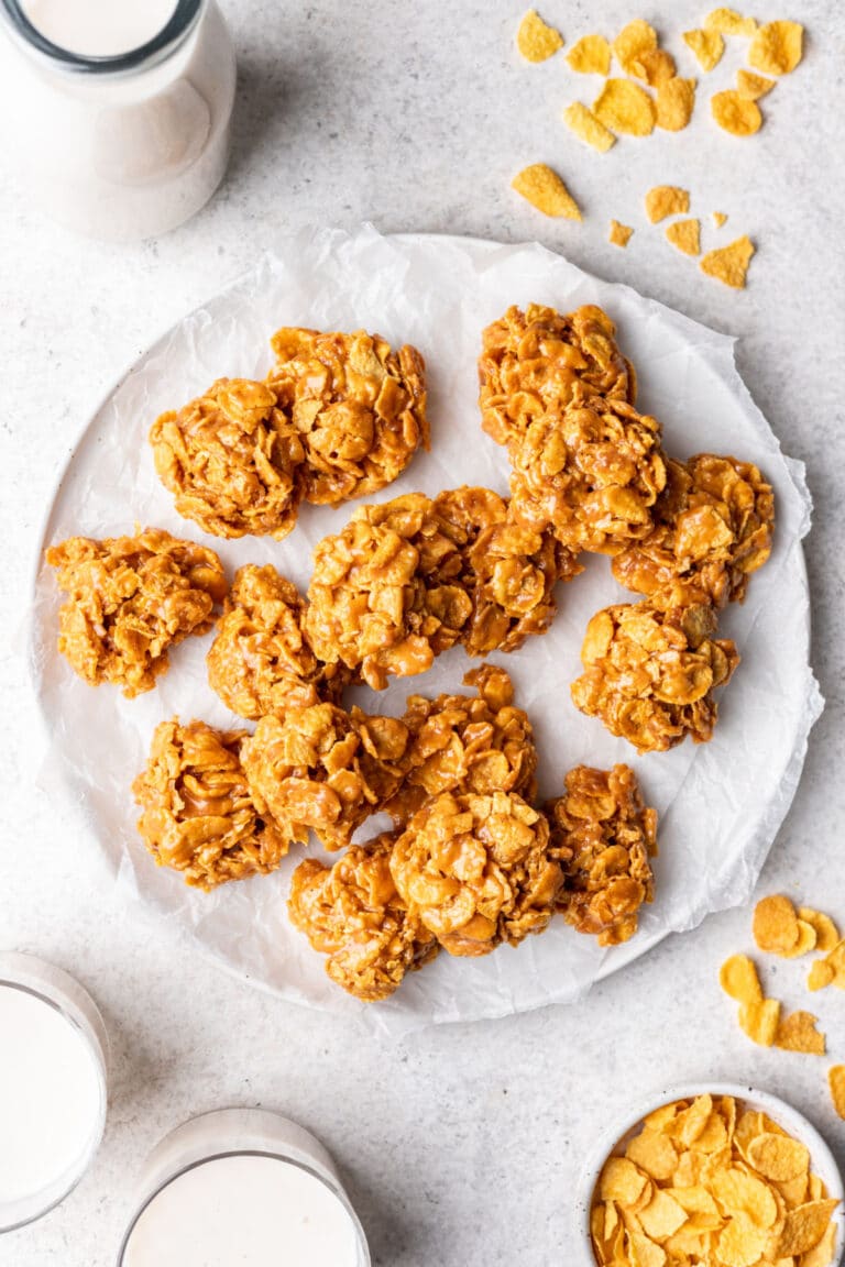 Peanut Butter Cornflake Cookies (No Bake) - I Heart Eating