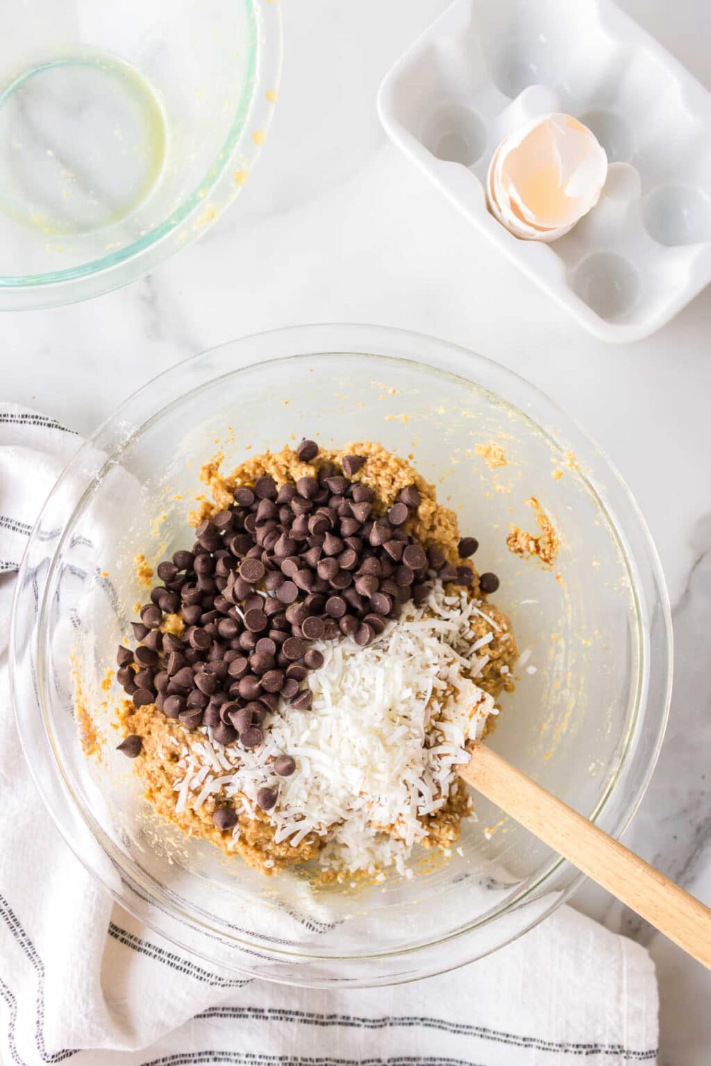 Quinoa Chocolate Chunk Cookies - I Heart Eating