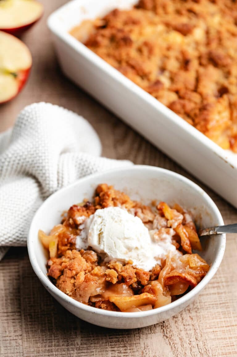 Apple Crumble - I Heart Eating