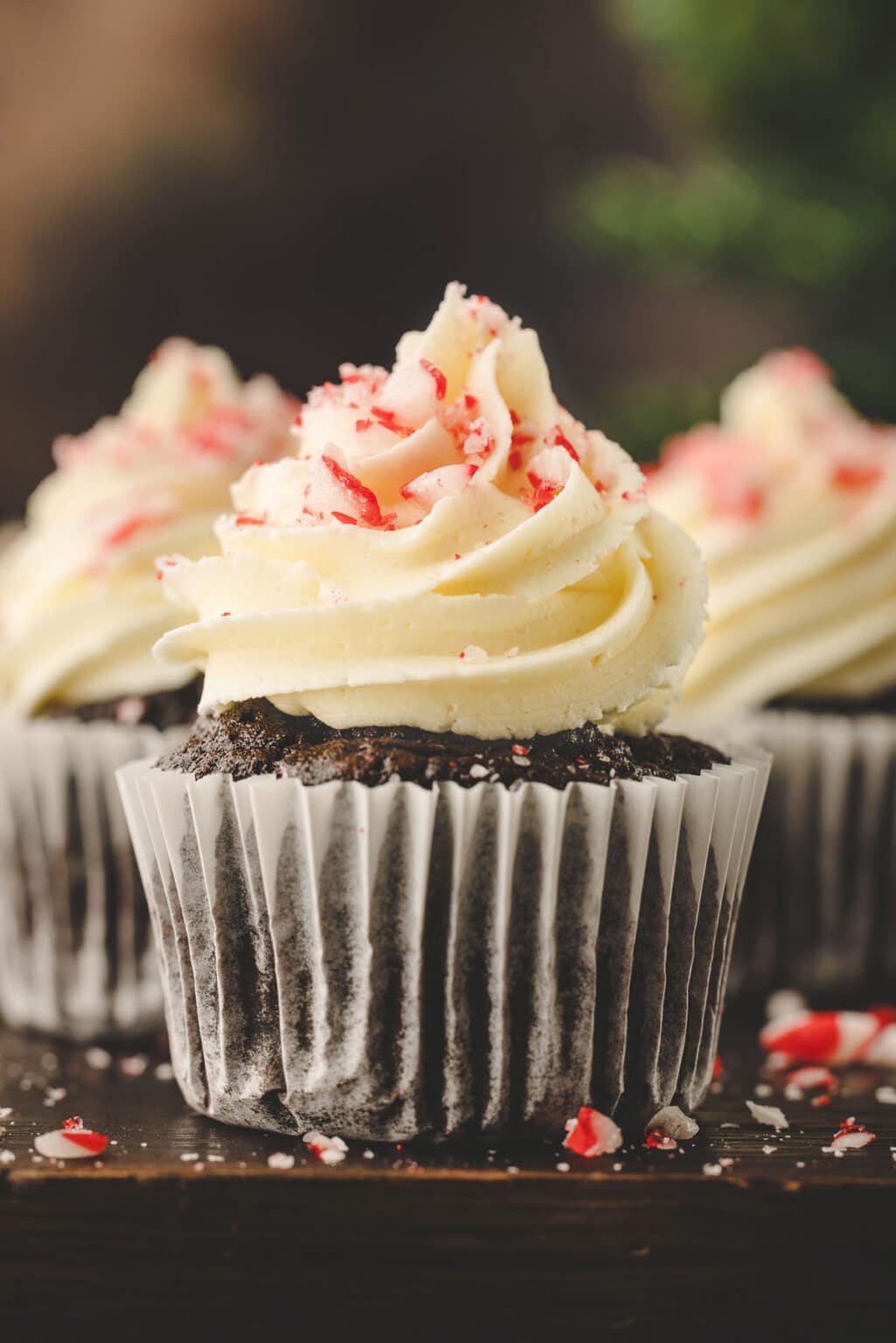 Chocolate Peppermint Cupcakes - I Heart Eating