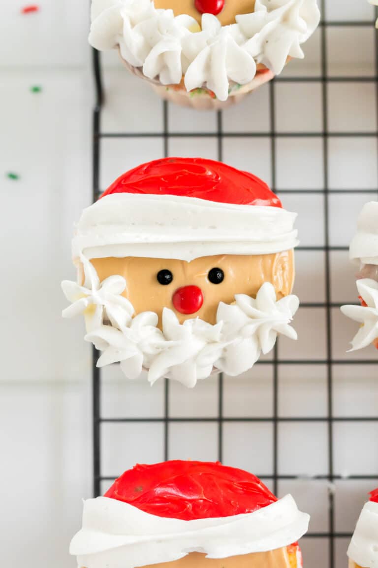 Santa Cupcakes - I Heart Eating