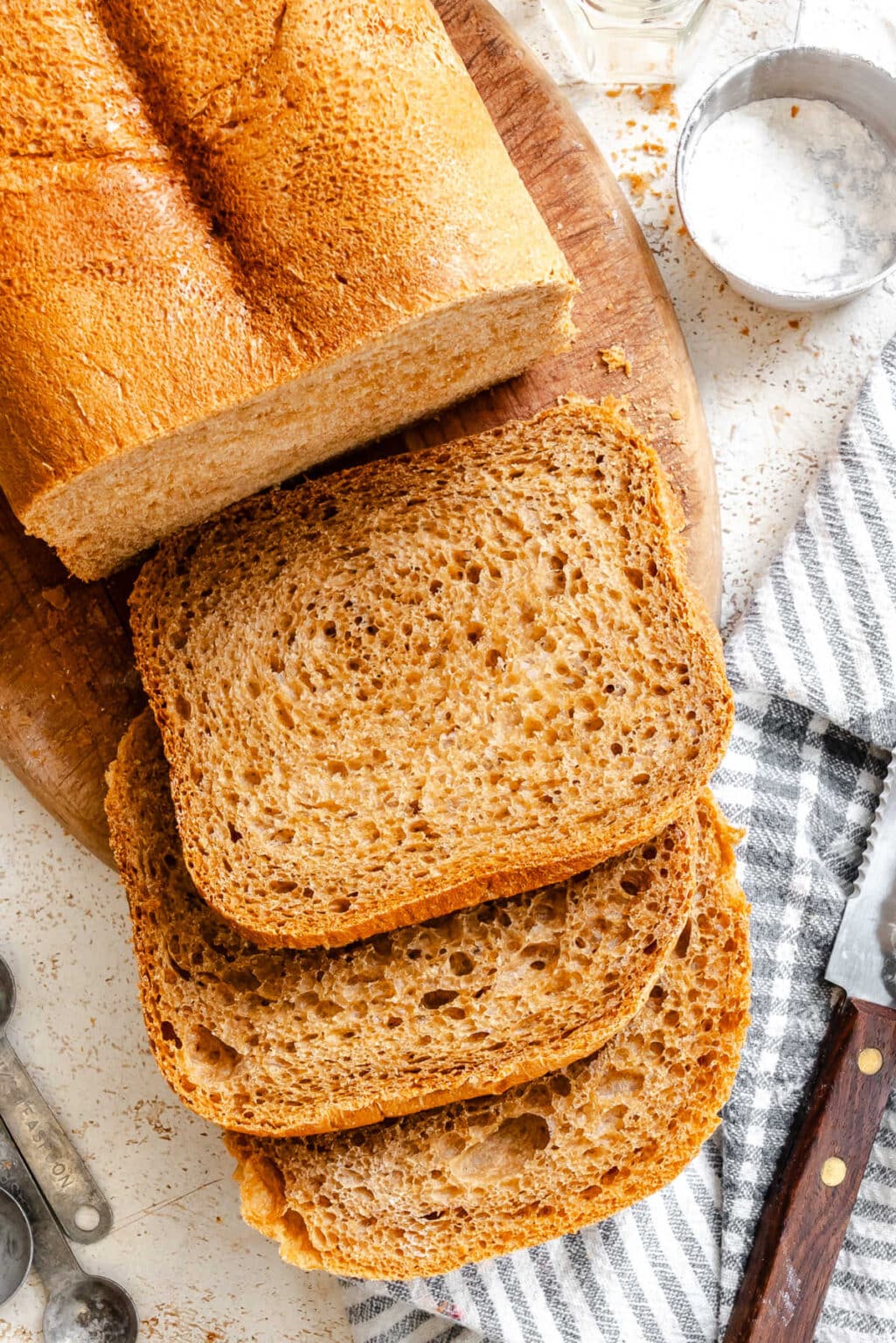 Bread Machine Steakhouse Brown Bread - I Heart Eating